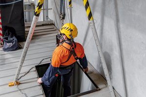 Working at Height Fall Arrest Harnesses - Cranes & Lifting