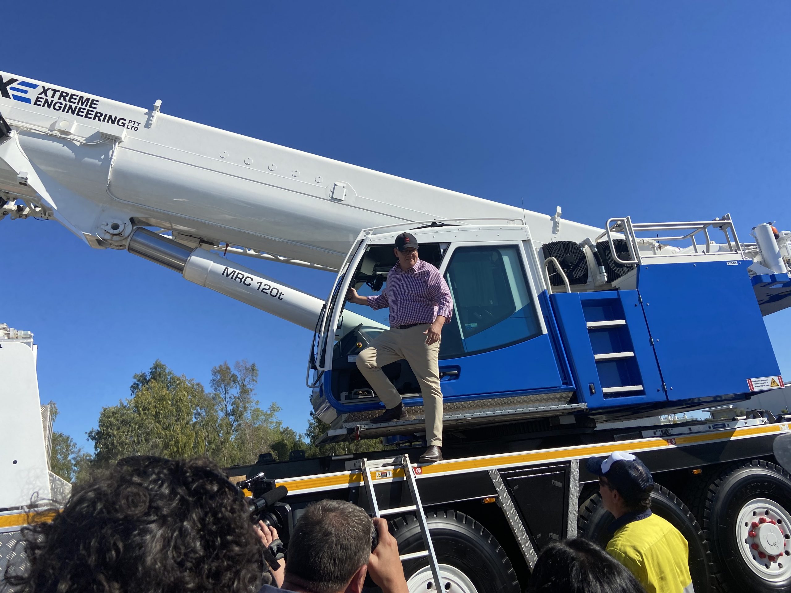 Prime Minister makes Xtreme visit - Cranes & Lifting