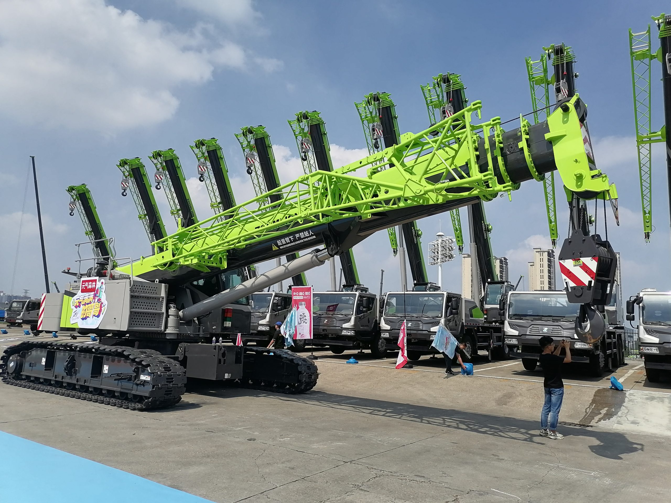 Gleason back and hiring - Cranes & Lifting