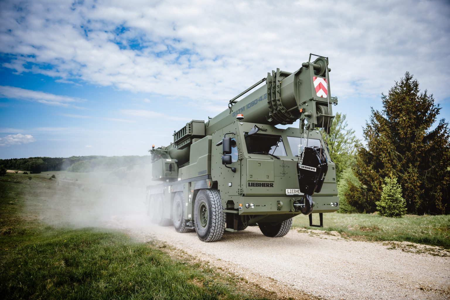 Liebherr mobile cranes to serve Australian Defence Force - Cranes & Lifting