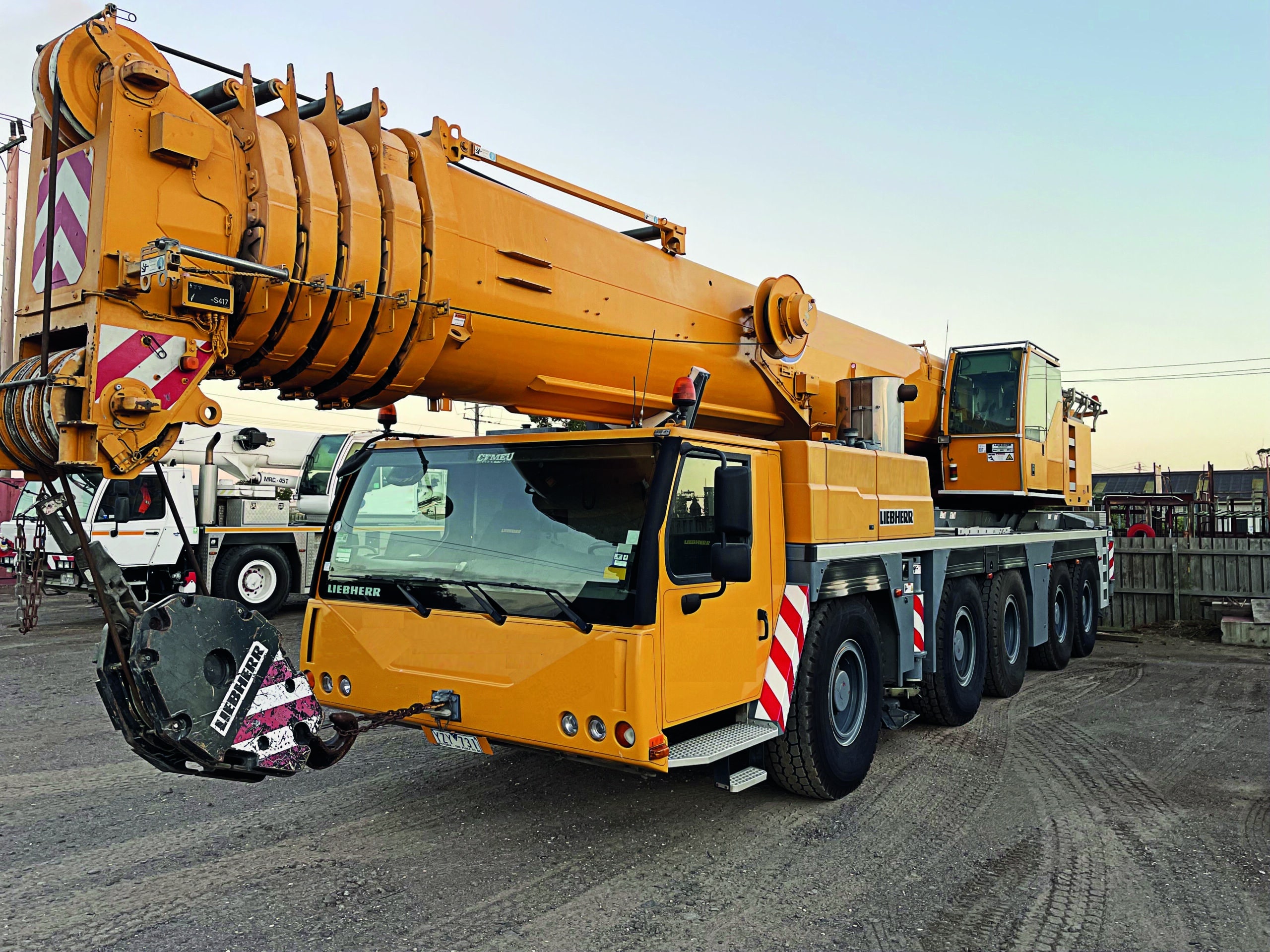 Buy, sell or recondition with MCT - Cranes & Lifting