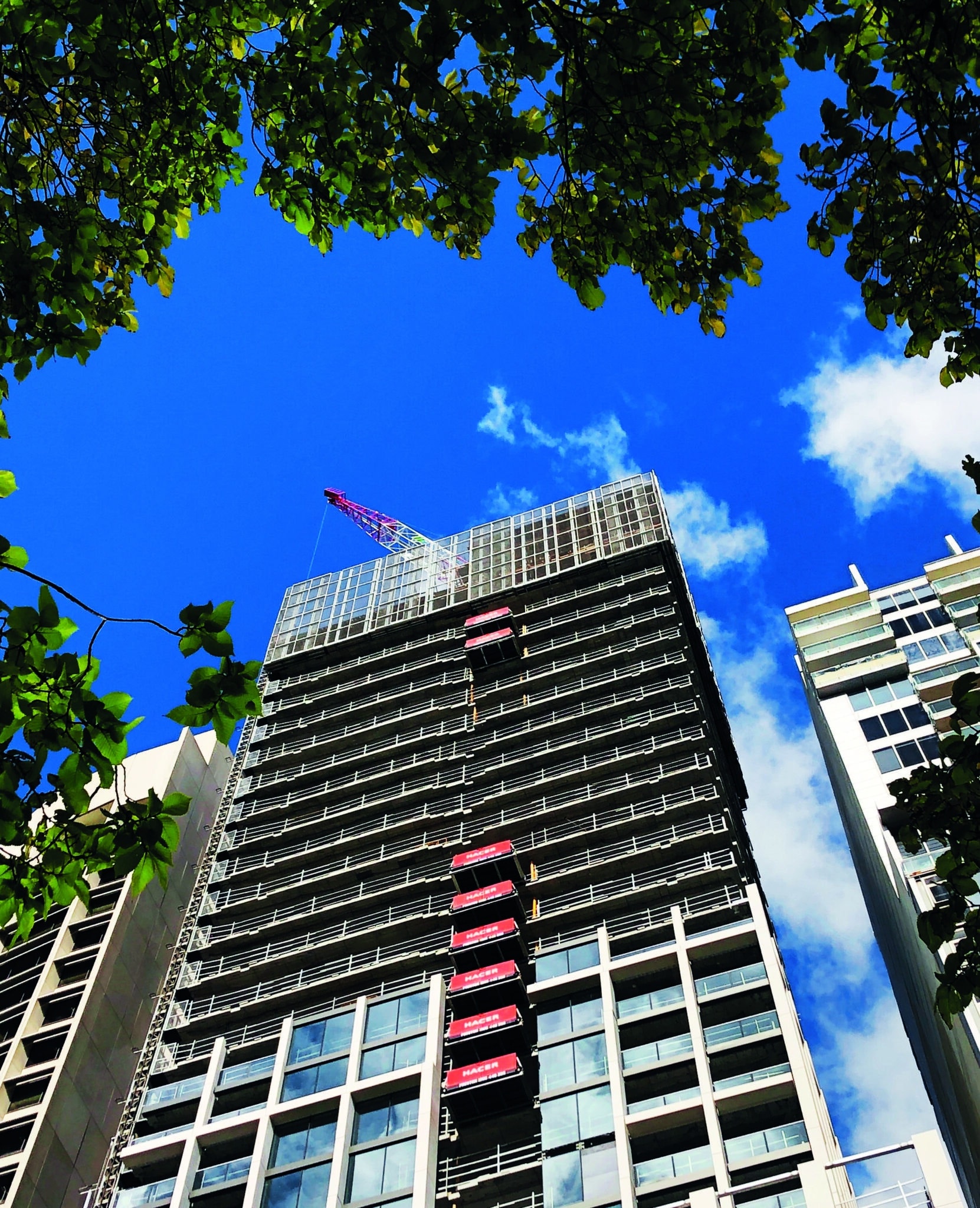A SuperDeck solution for every project - Cranes & Lifting