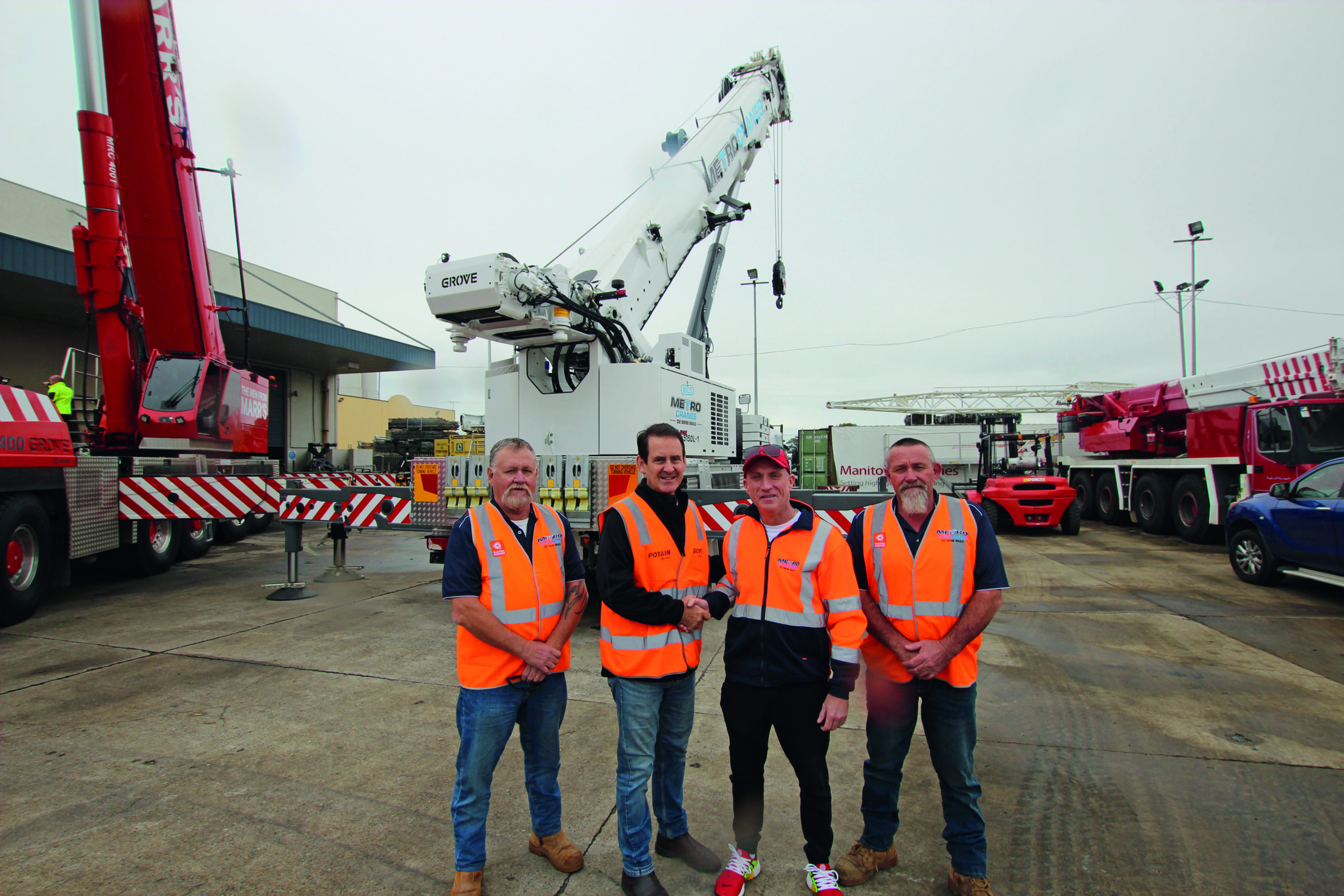 Metro Cranes groove with Grove - Cranes & Lifting