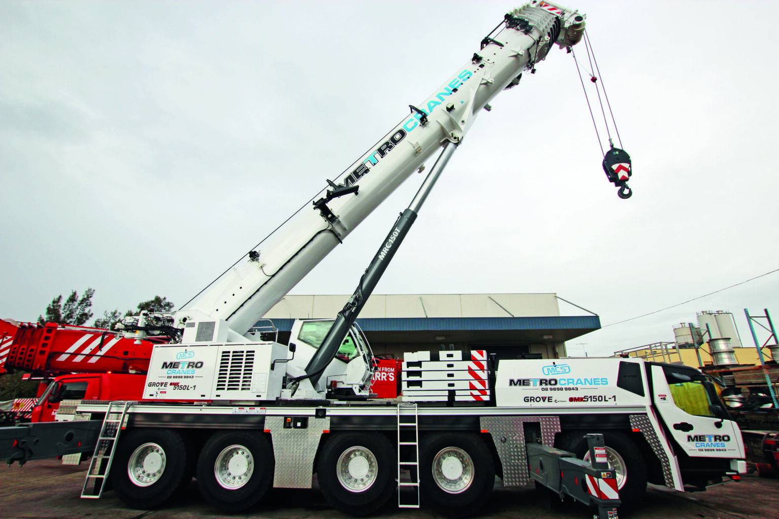 Metro Cranes groove with Grove - Cranes & Lifting