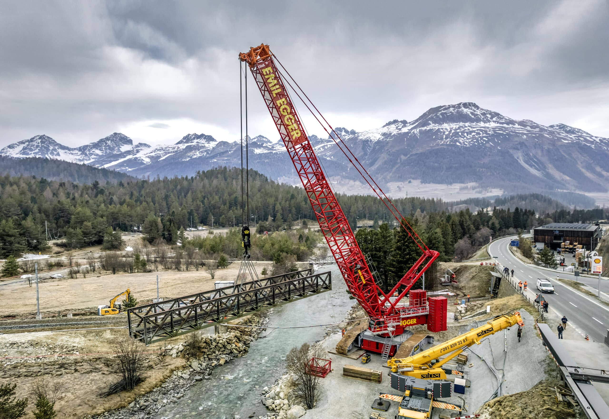 Alpine crane job on constricted site - Cranes & Lifting