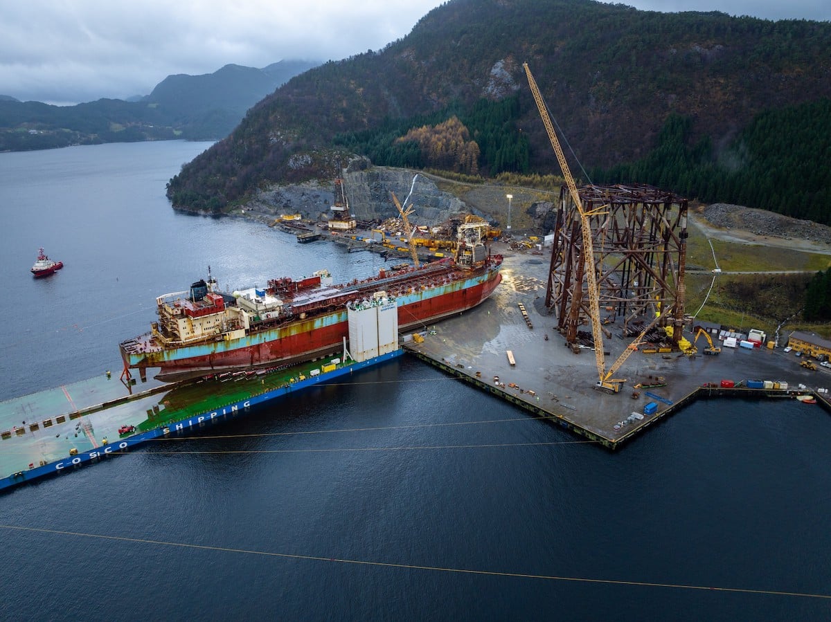 FPSO decommissioned in environmentally responsible, record-breaking ...