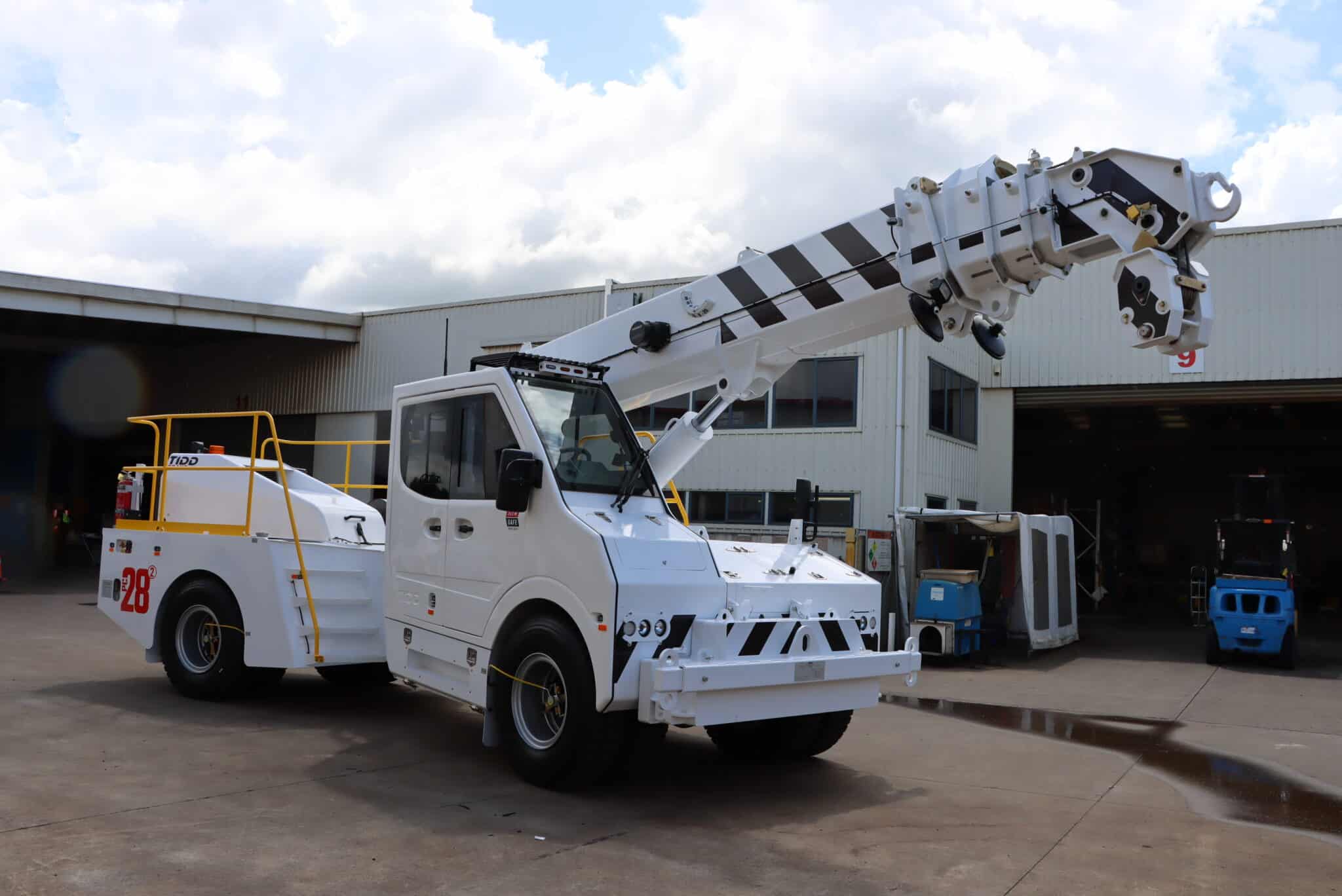Vamp Cranes' TIDD PC28-2 keeps on working - Cranes & Lifting
