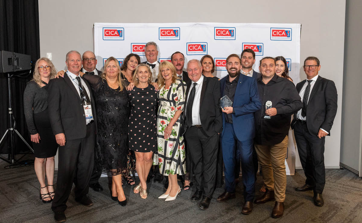 Universal Cranes wins CICA Photo of the Year - Cranes & Lifting