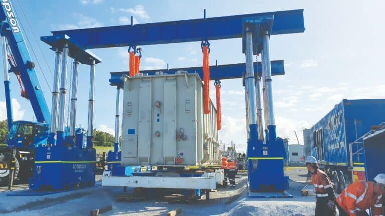 Lampson Australia: 75 years of heavy lift experience - Cranes & Lifting