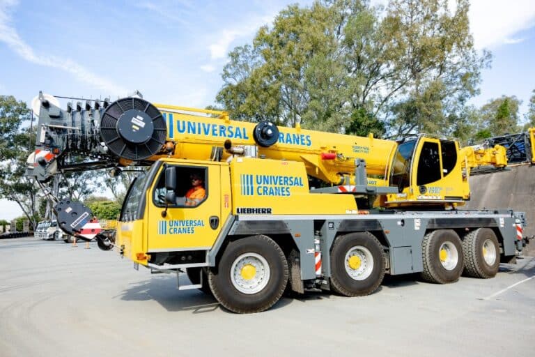 Universal Cranes continued expansion - Cranes & Lifting