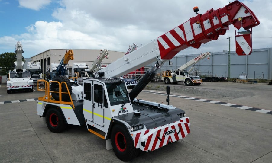 New MAC 25-5 for Hook & Haul - Cranes & Lifting