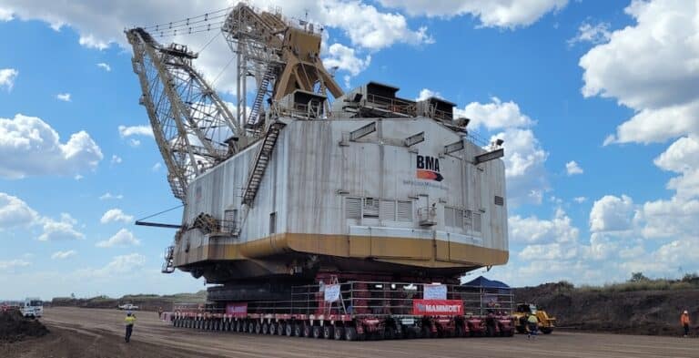Record-breaking dragline relocation completed in Queensland - Cranes ...