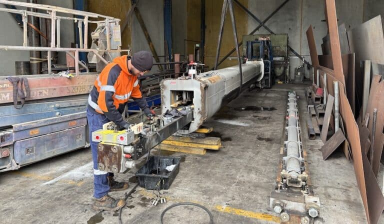Compact solution from The Crane Connection - Cranes & Lifting