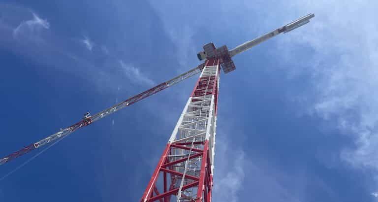 Potain tower crane supports construction of major healthcare project ...